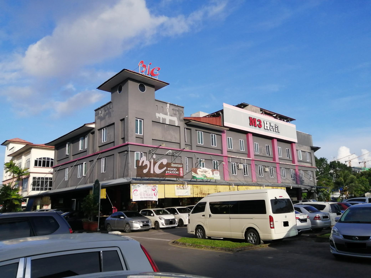 M3 Hotel 3rd Mile Kuching - FINDWHERE.INFO